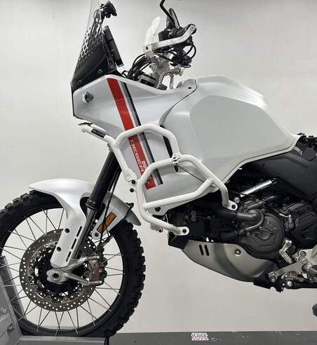 Defensas Outback Motortek para Ducati Desert X Color Blanco Opción Sin ...