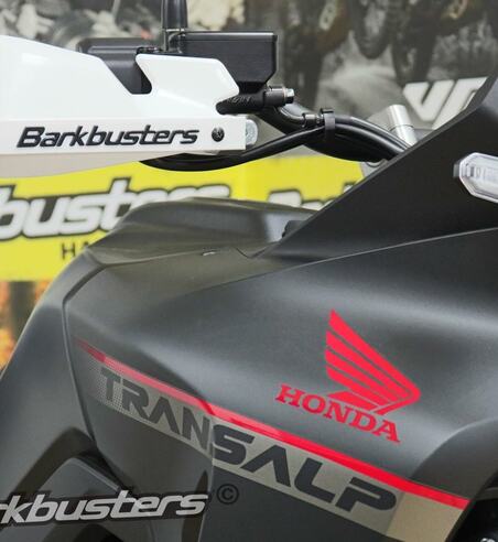 Paramanos Barkbusters VPS para Honda XL 750 Transalp Color Blanco